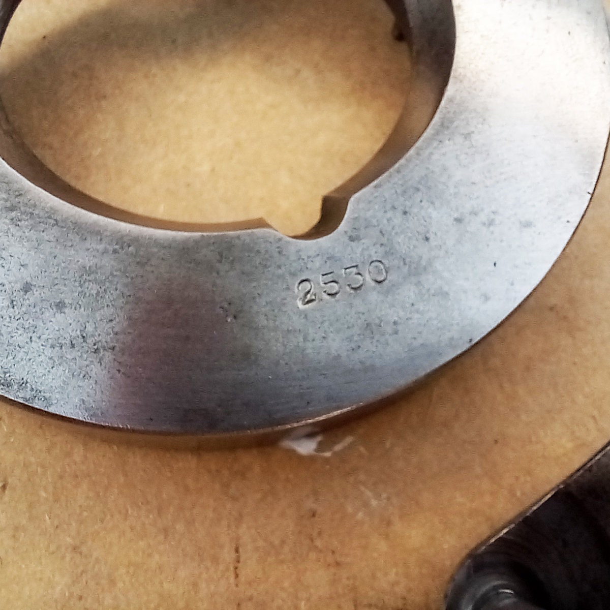 Singer Sewing Machine 15K Rotating Hook Assembly and Shuttle Race Body ...