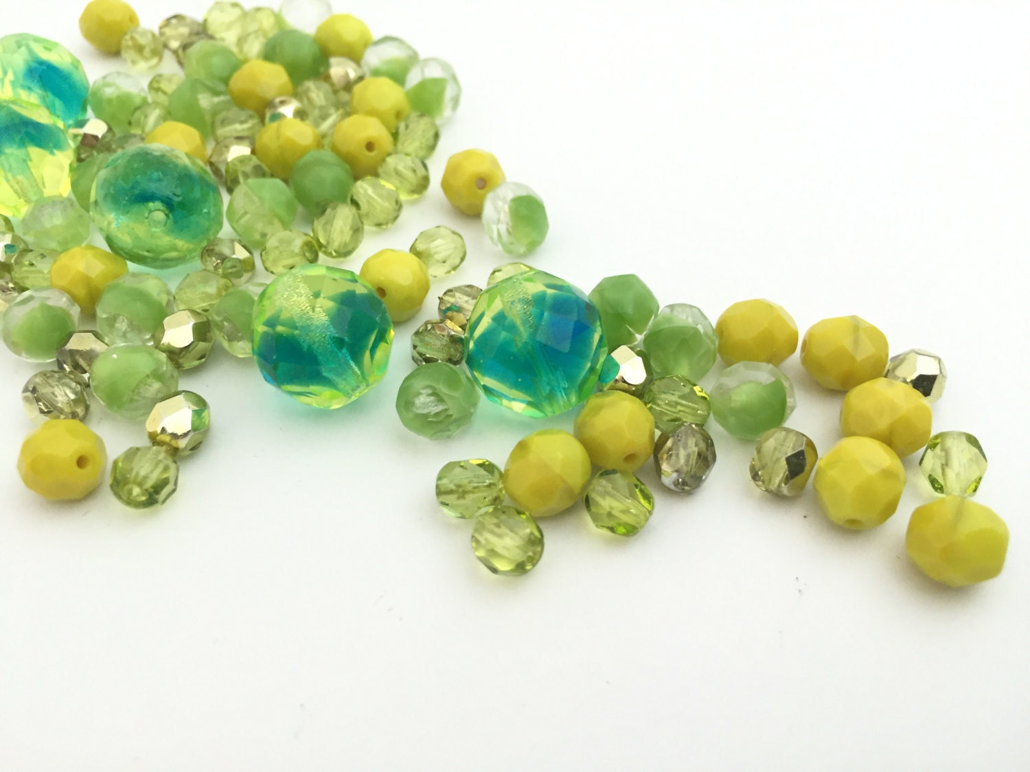 50g Vintage Bead Soup, Green Bead Mix, Czech Fire Polished Bead, Round ...