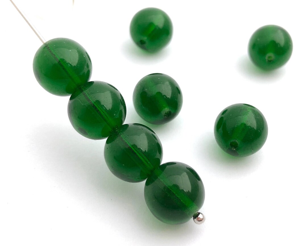 8 Emerald Green Glass Bead, Smooth Round Bead, Vintage Czech Bead ...