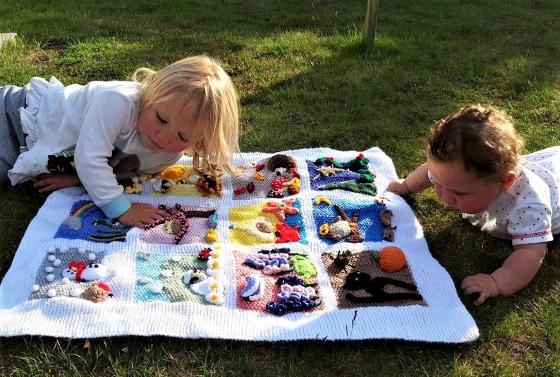 THE YEAR ROUND Calendar Blanket Knitting Pattern - Etsy