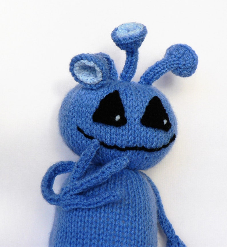 Two Little Aliens Knitting pattern | Etsy