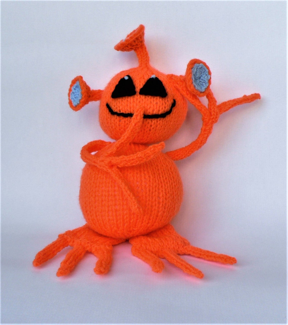 Two Little Aliens Knitting Pattern - Etsy UK