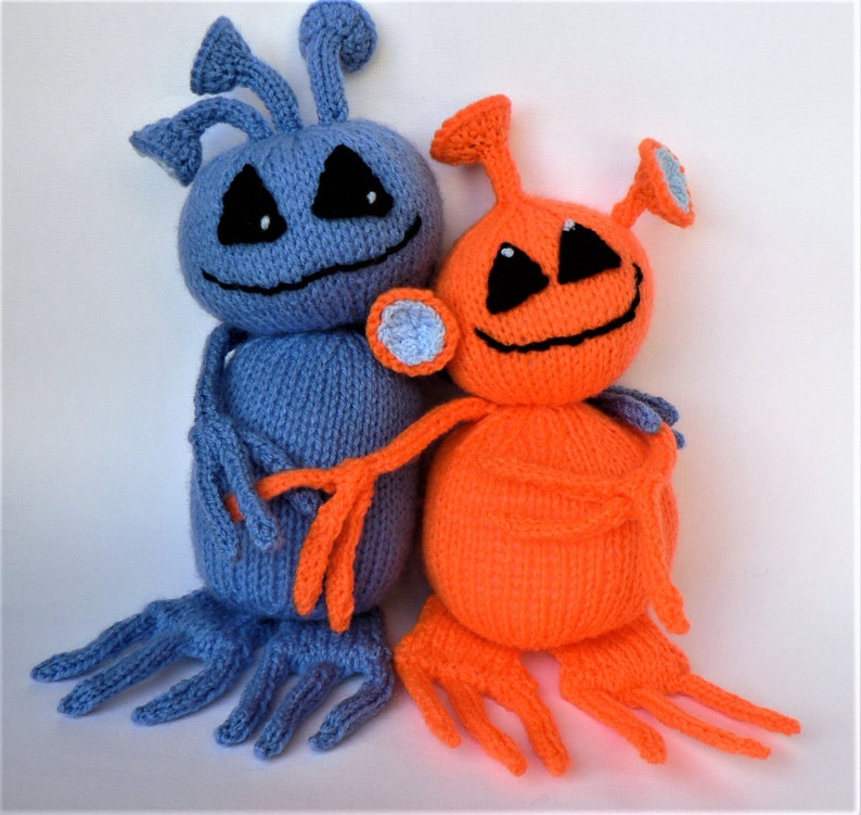 Two Little Aliens Knitting pattern | Etsy