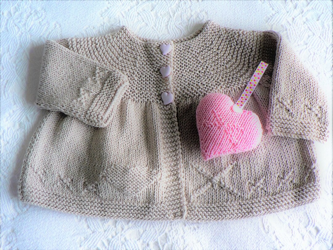 Love and Kisses Knitting Pattern - Etsy