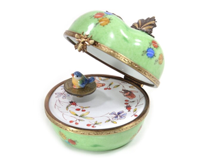 Green Apple Music Box, Colored Bird Key or Red Ladybug. Bee Glasp ...