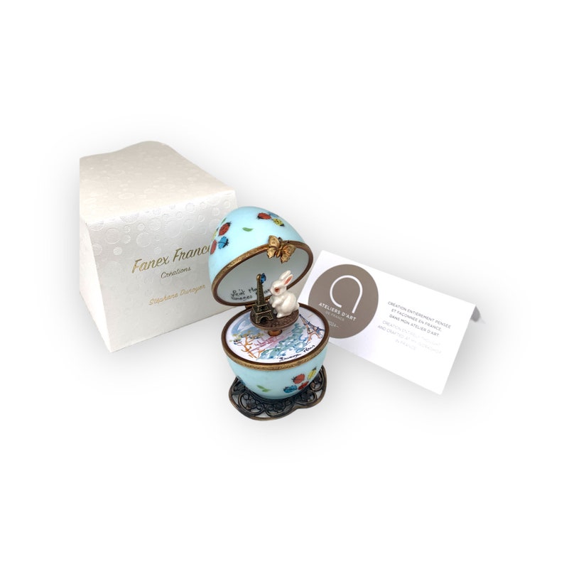 Musical Easter Egg With a Cute Little Rabbit and an Eiffel Tower ...