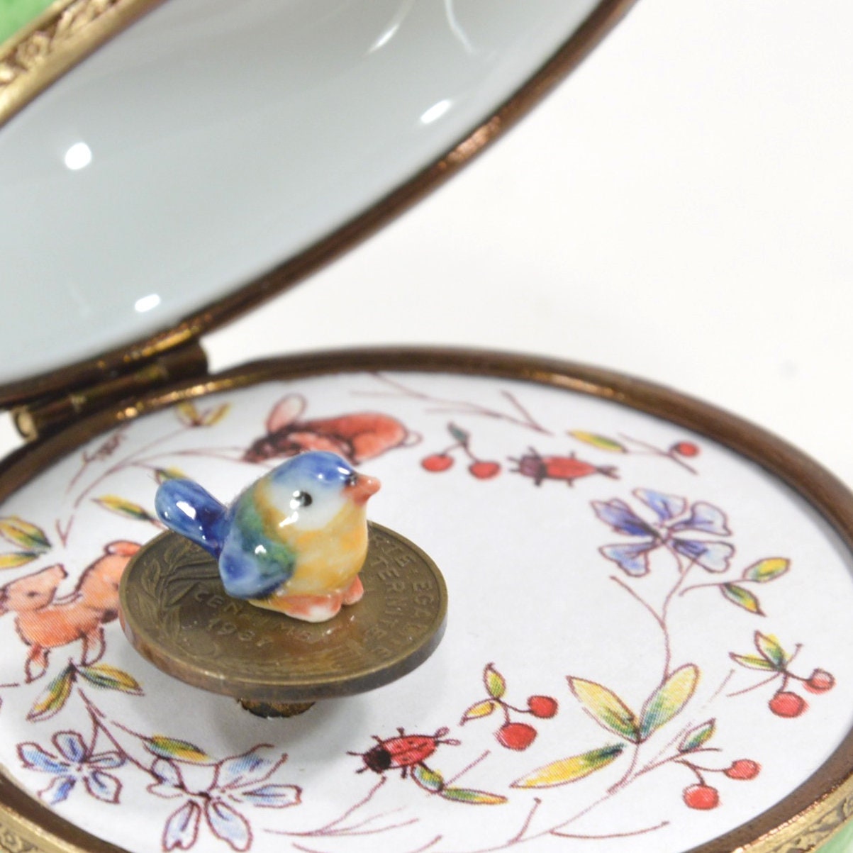 Green Apple Music Box Colored Bird Key or Red Ladybug. Bee - Etsy