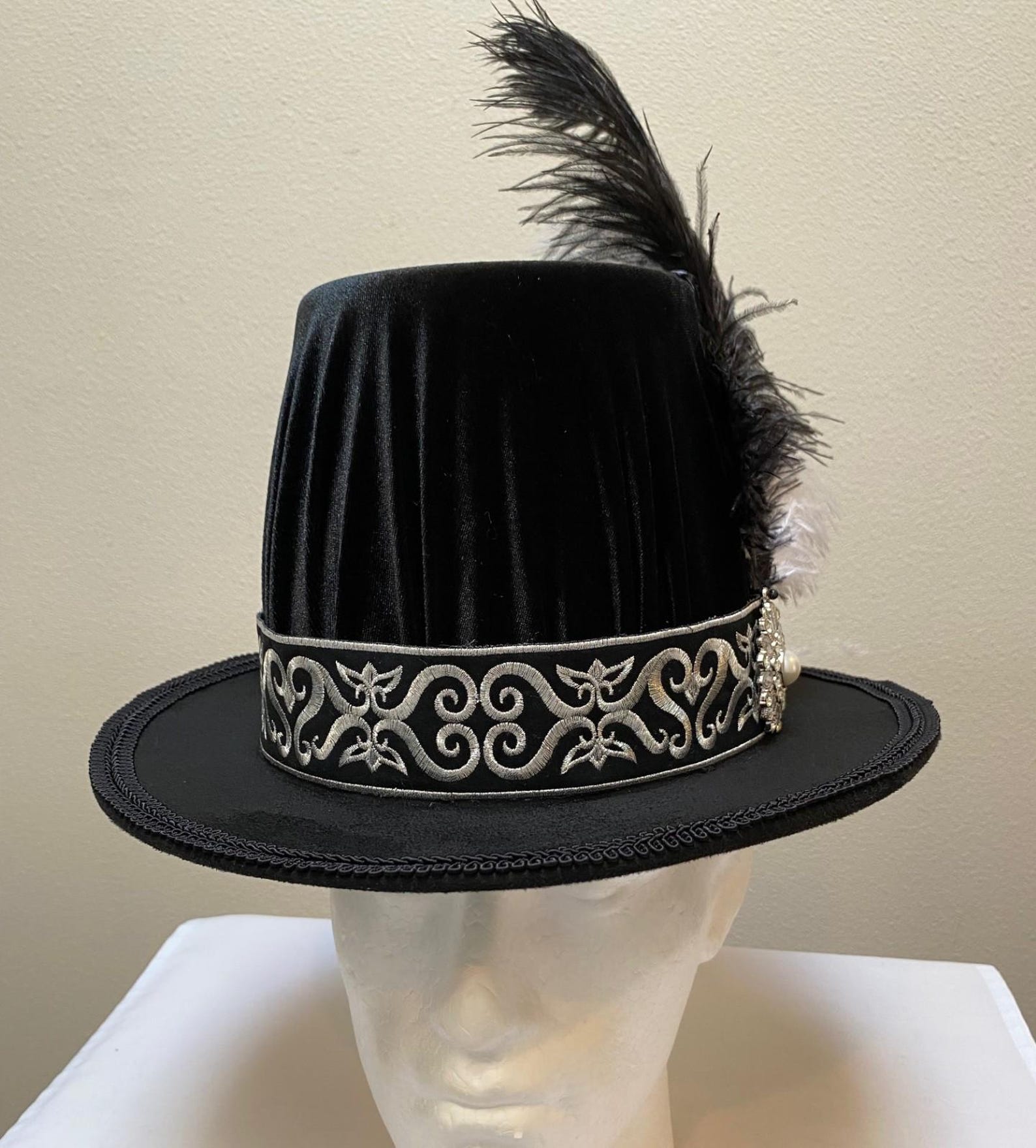 New Adult Renaissance Medieval Tudor Elizabethan Black Velvet Men's ...
