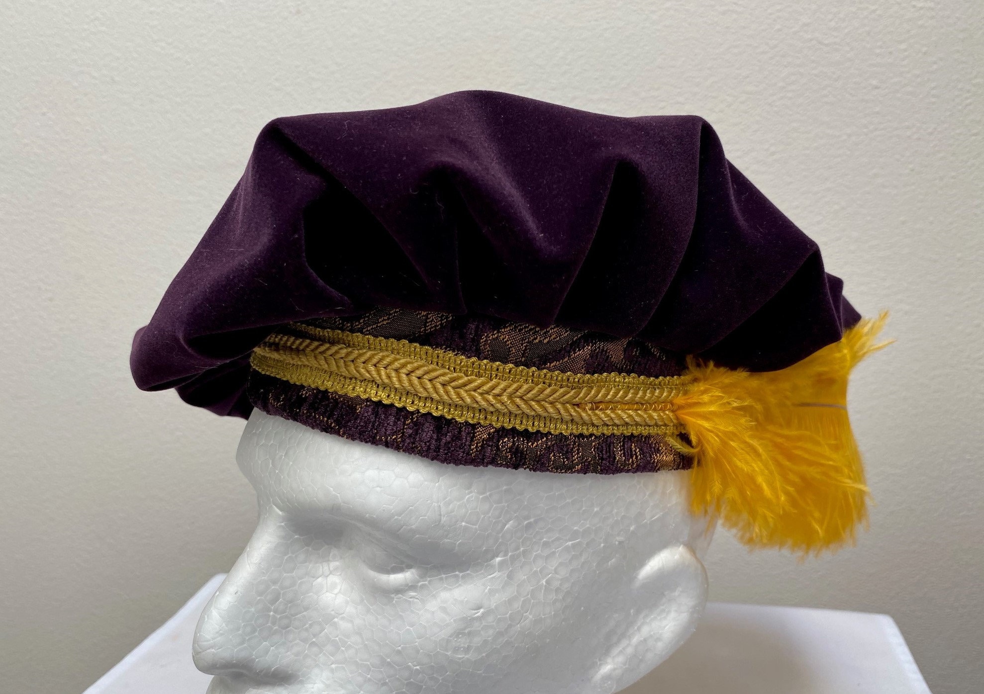 A New Adult Renaissance Medieval Tudor Victorian Dark Purple Velvet ...