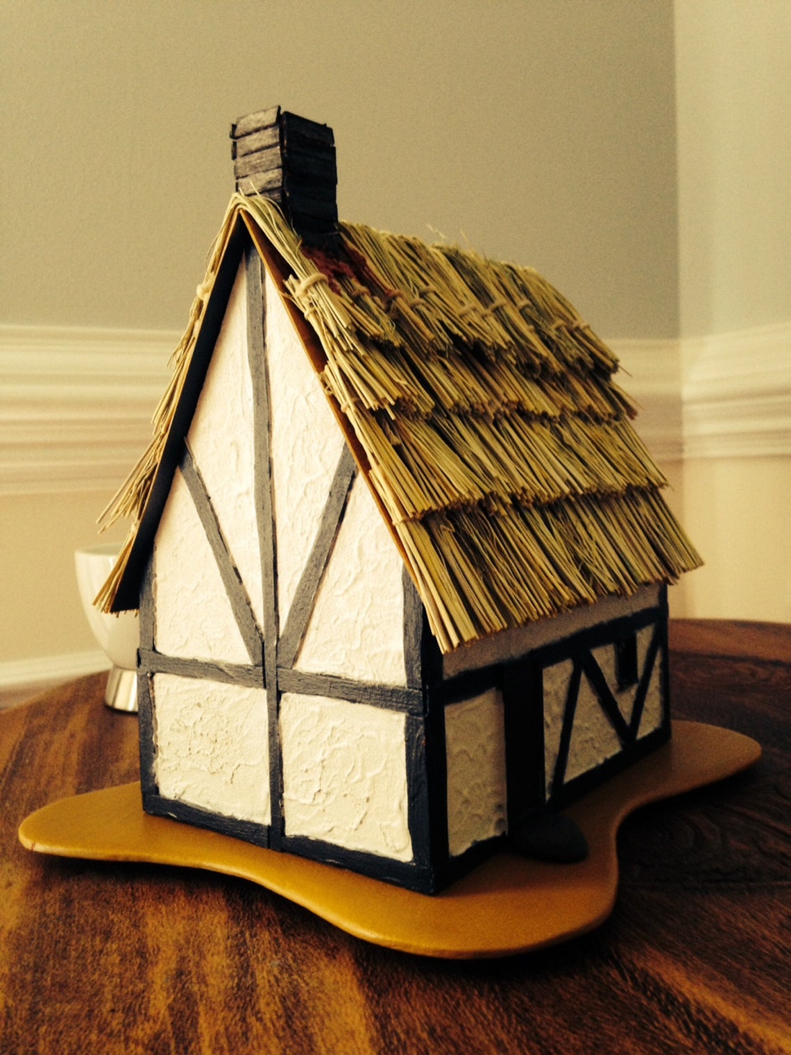 Miniature Thatched Roof House O Scale & 1/4 Scale-circa 1620 Virginia ...