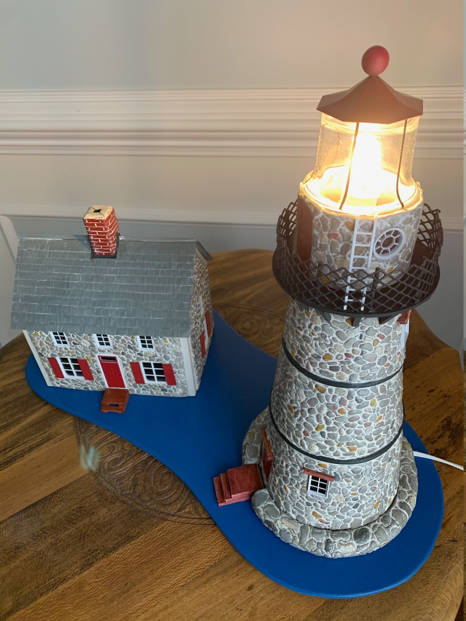 Lighthouse & Keepers Cottage – CIRCA 1750 – 0, 1/4 Scale Miniature ...