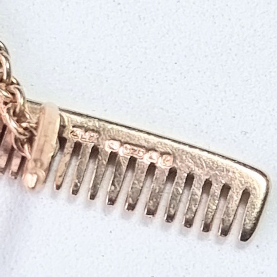9ct gold comb lapel pin safety chain & locking device… - Gem