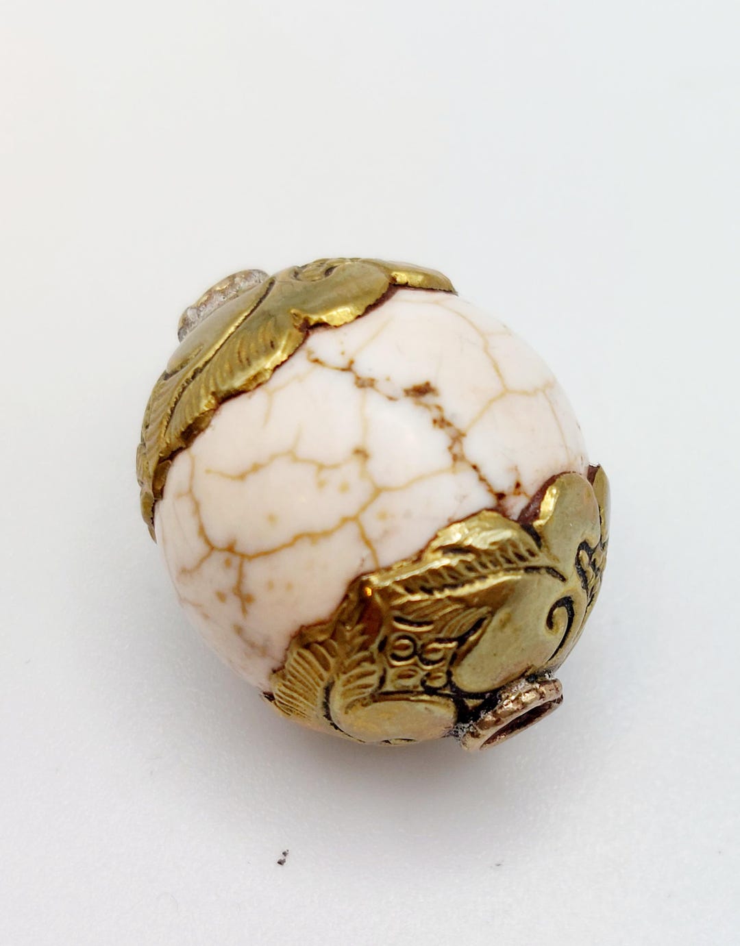 X1 Vintage Rare Tibetan Sacred Chank Shell Round Bead in Brass Foil ...