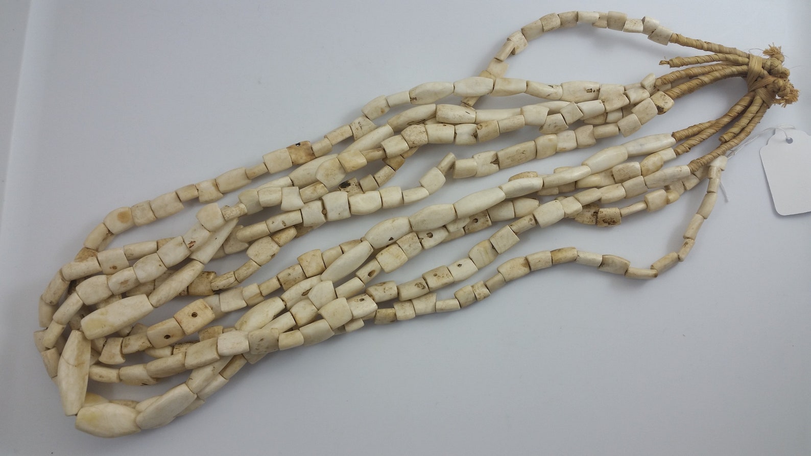 X1 Vintage Tribal African Shell Bead 16 Drop Long Strand | Etsy