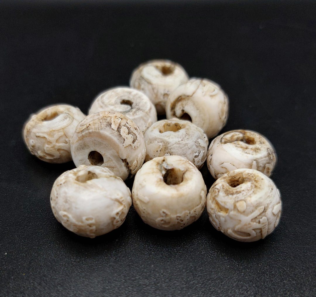 1 Lot of Ten Antique Rare Naga Sacred Chank Shell Carved Round Ball ...