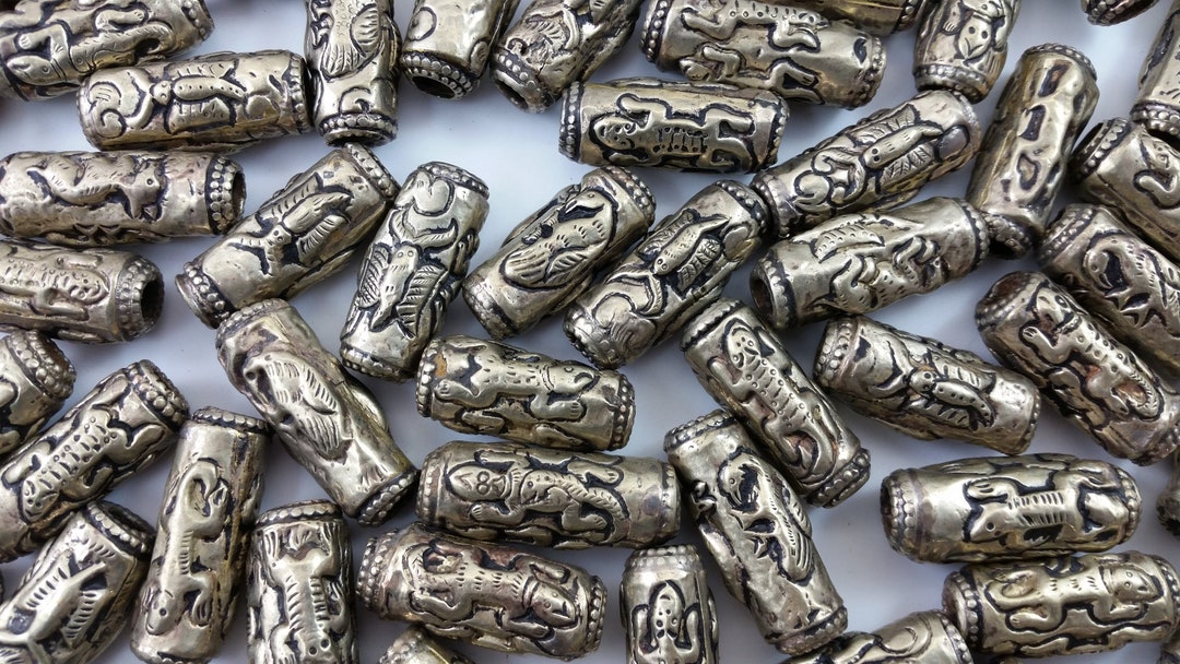 X1 Vintage Large Tibetan Repousse Silver or White Brass Animal Design ...