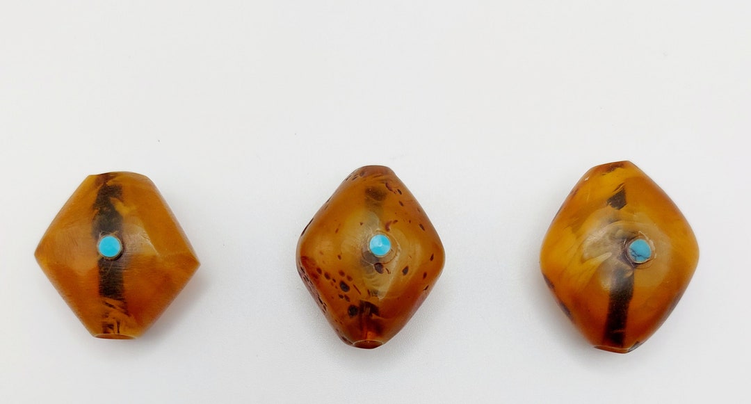 X1 Rare Antique Mock/manmade Amber Rounded Diamond Shape Single Drilled ...