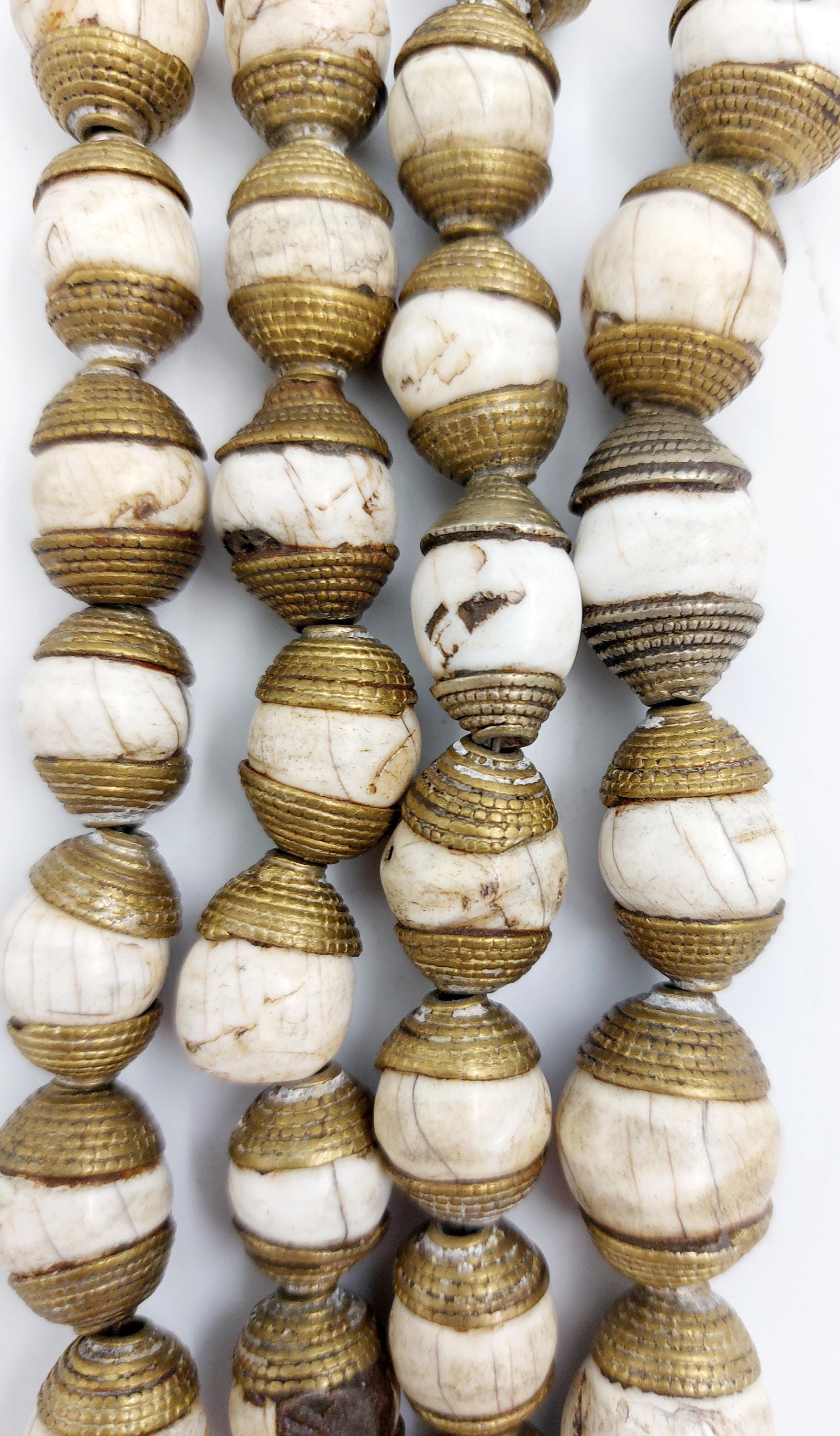 X1 Strand Vintage Rare Tibetan Sacred Chank Shell Round Bead W/ Brass ...