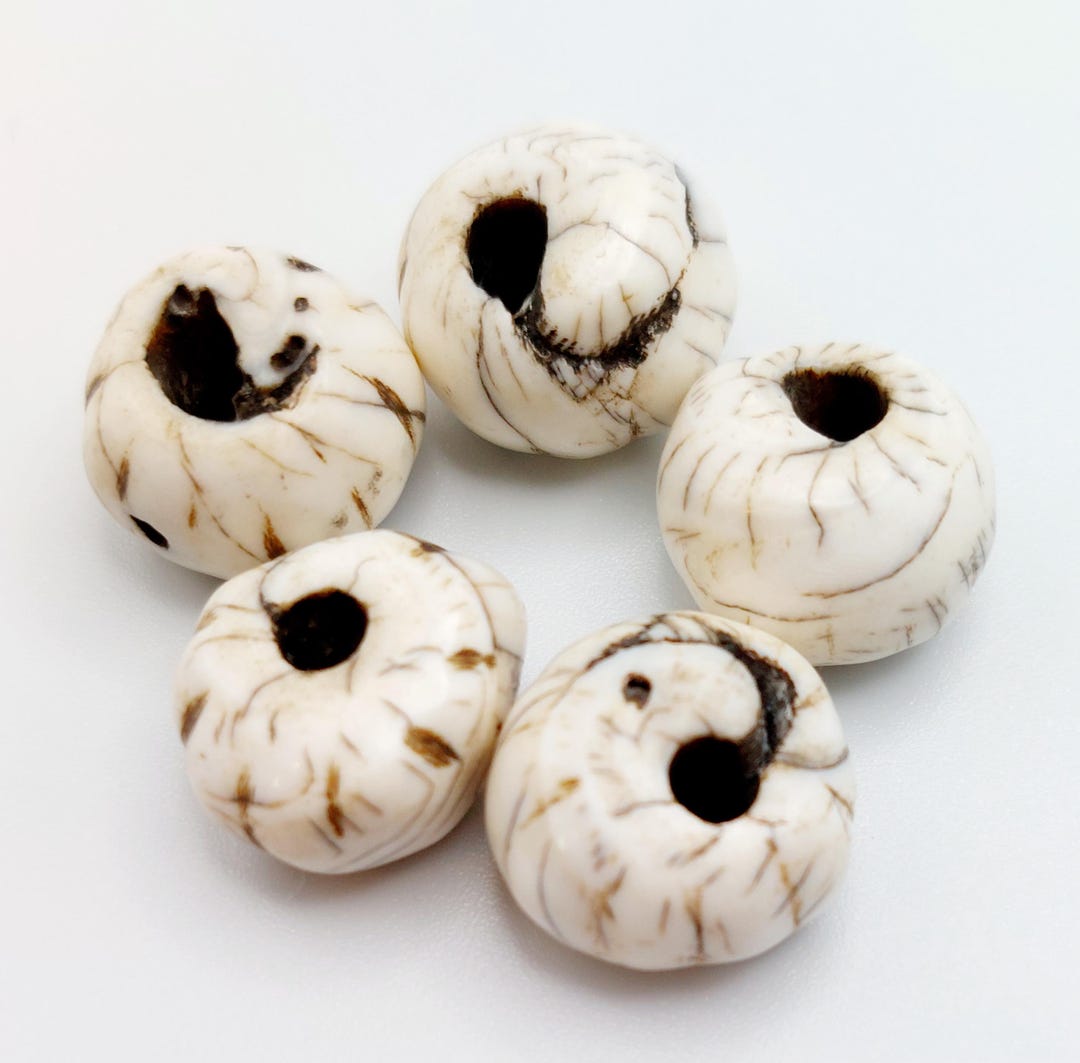 1 Lot of 5 Vintage Rare Naga Sacred Chank Shell Carved Round Ball Beads ...