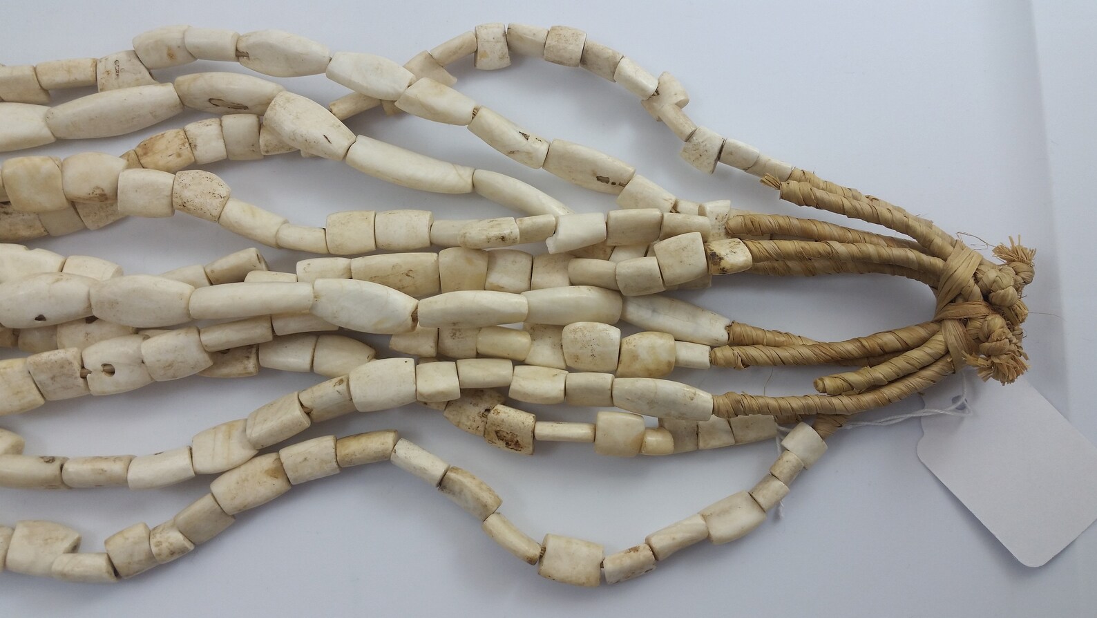 X1 Vintage Tribal African Shell Bead 16 Drop Long Strand | Etsy