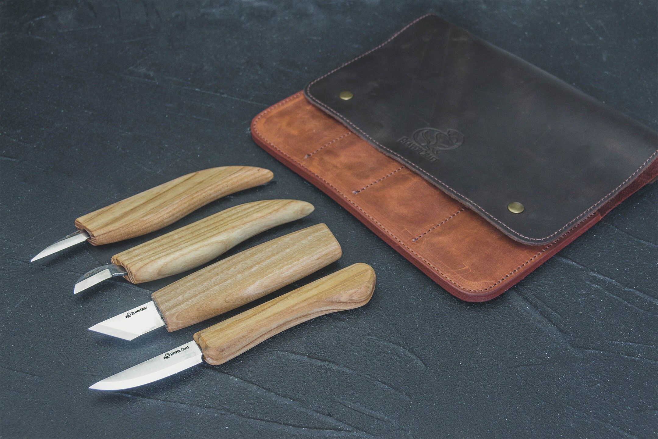 Basic Wood Carving Set of 4 Knives in a Leather Tool Roll - Etsy