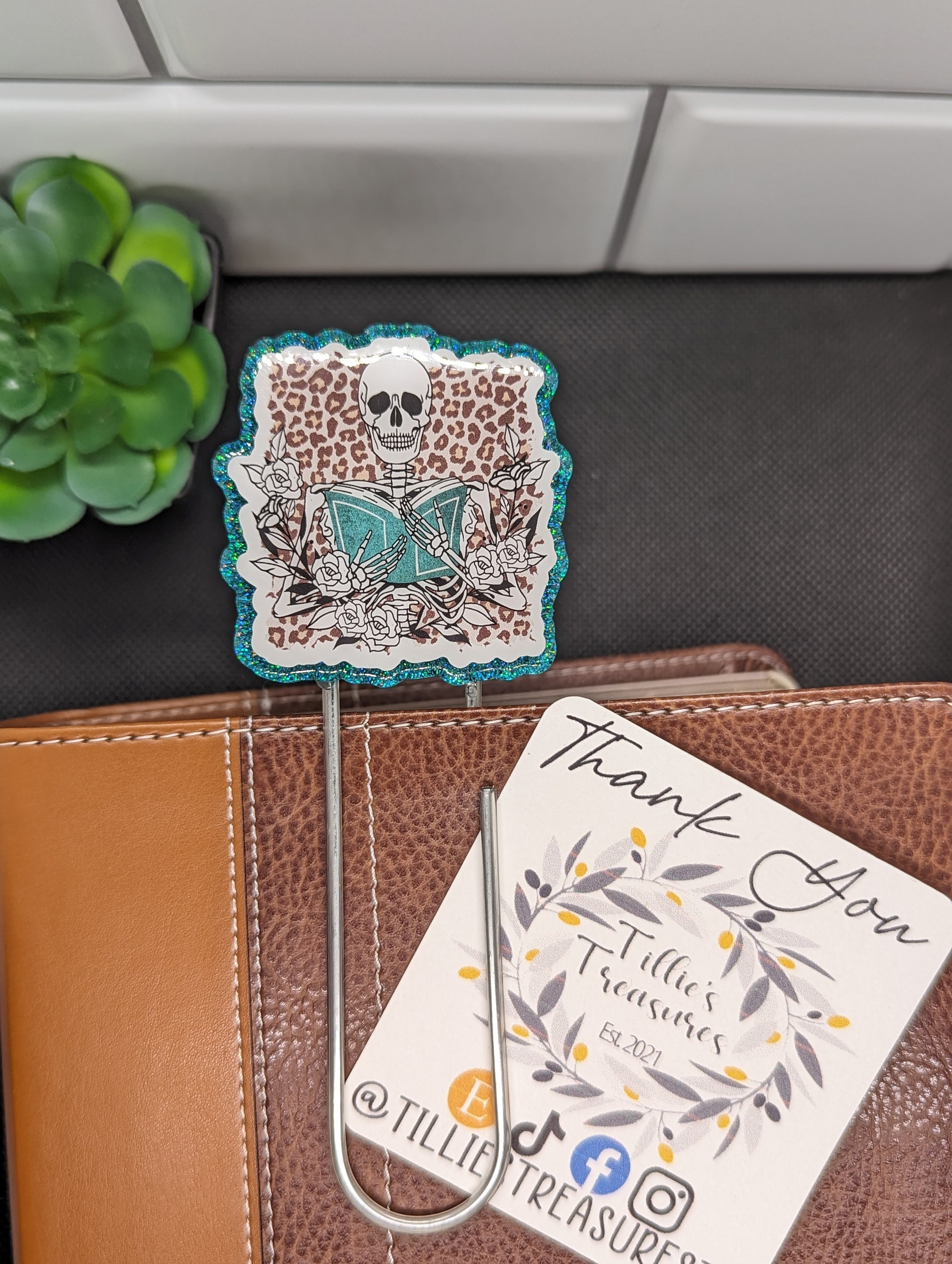 Jumbo Paperclip Bookmark Skeleton Bookmark Resin Bookmark - Etsy
