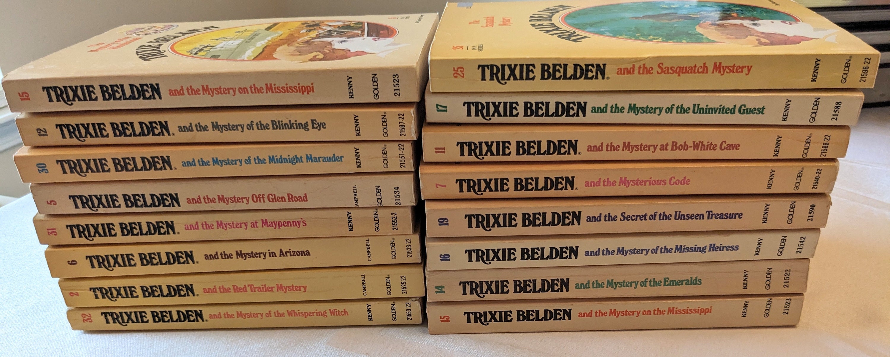 Trixie Belden Books: Out-of-print Collectible Paperbacks! Castaway ...