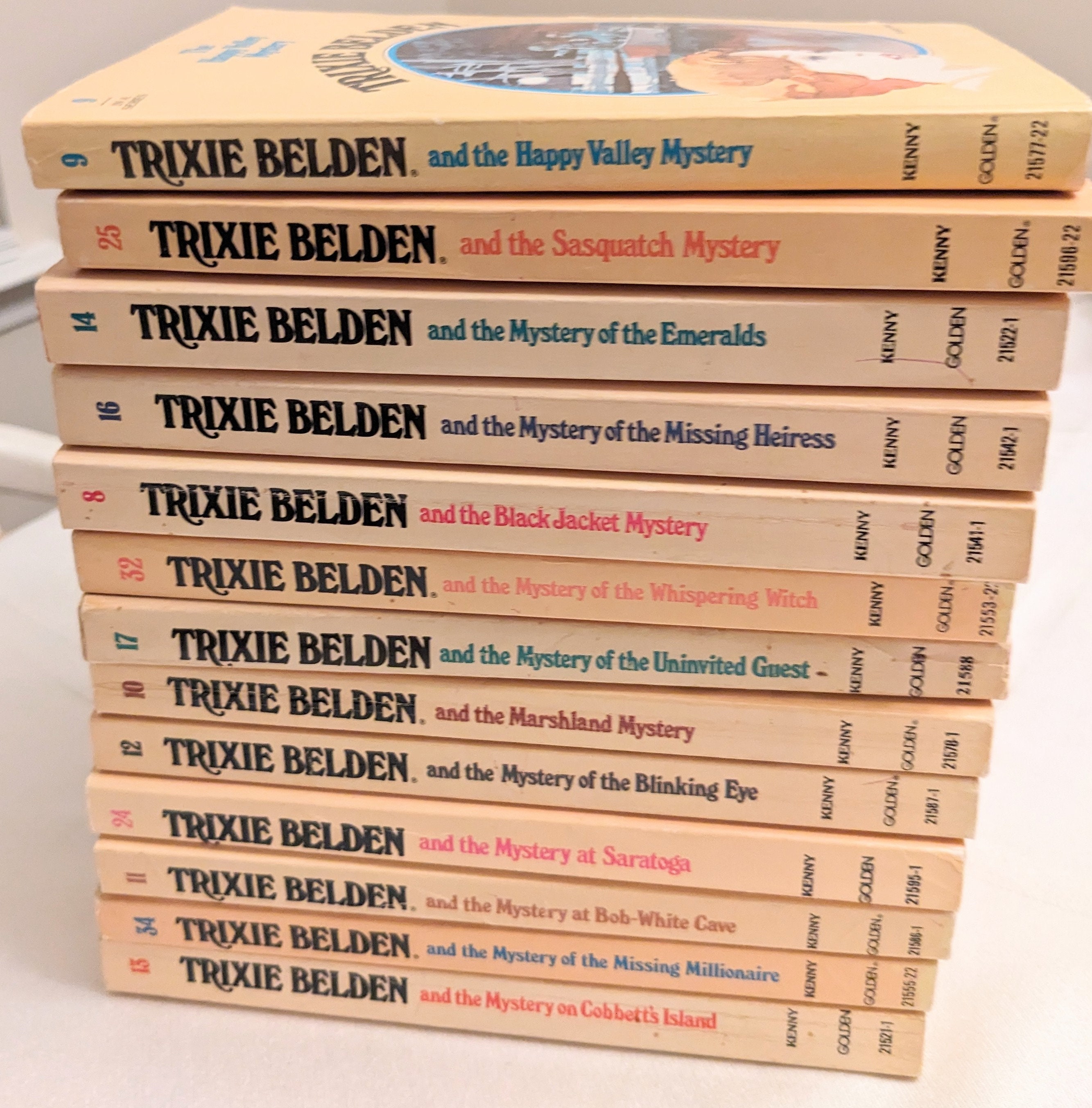 Trixie Belden Books: Out-of-print Collectible Paperbacks Castaway ...