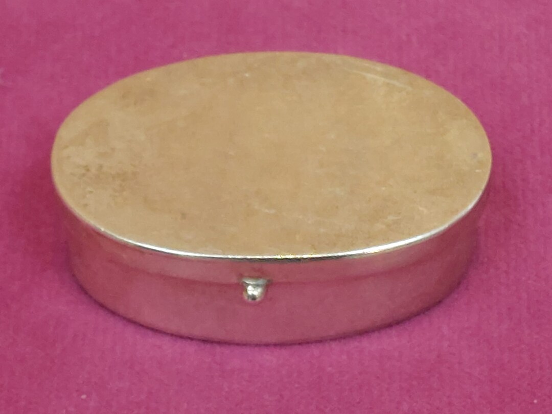 Solid Silver Pill or Snuff Box Box - Etsy