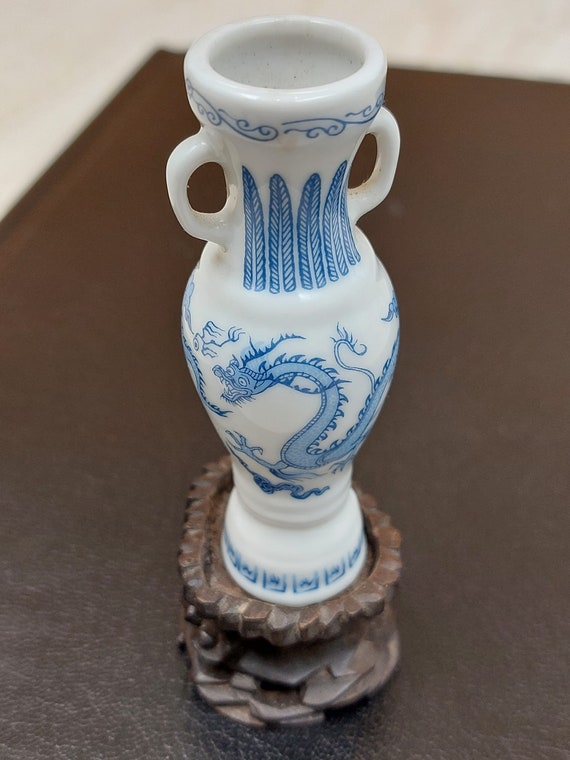 Chinese Porcelain Miniature Vase - Etsy