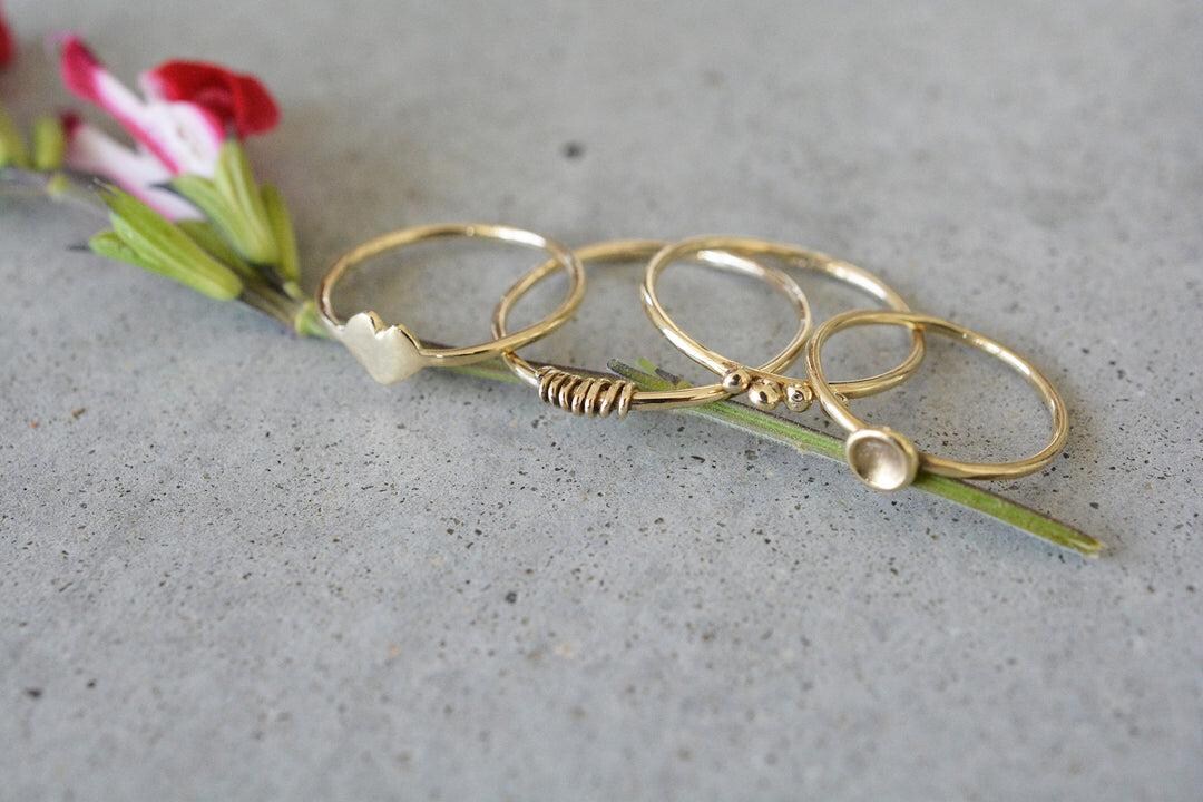 14K Gold String Ring - Etsy