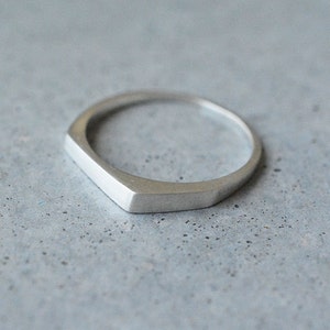 Solid Silver Ring, Women Signet Ring, Delicate Signet Ring, Geometric ...