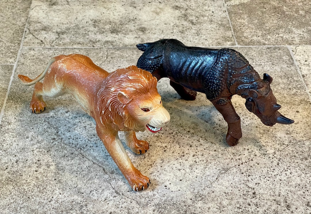 Vintage 1985 Imperial Plastic Lion Toy and a 1984 Plastic Rhinoceros ...