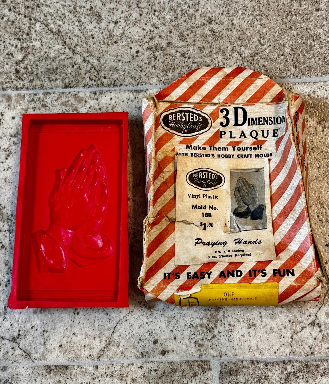 Vintage Bersted's Hobby Craft 3 Dimension Plaque Vinyl Plastic Praying ...