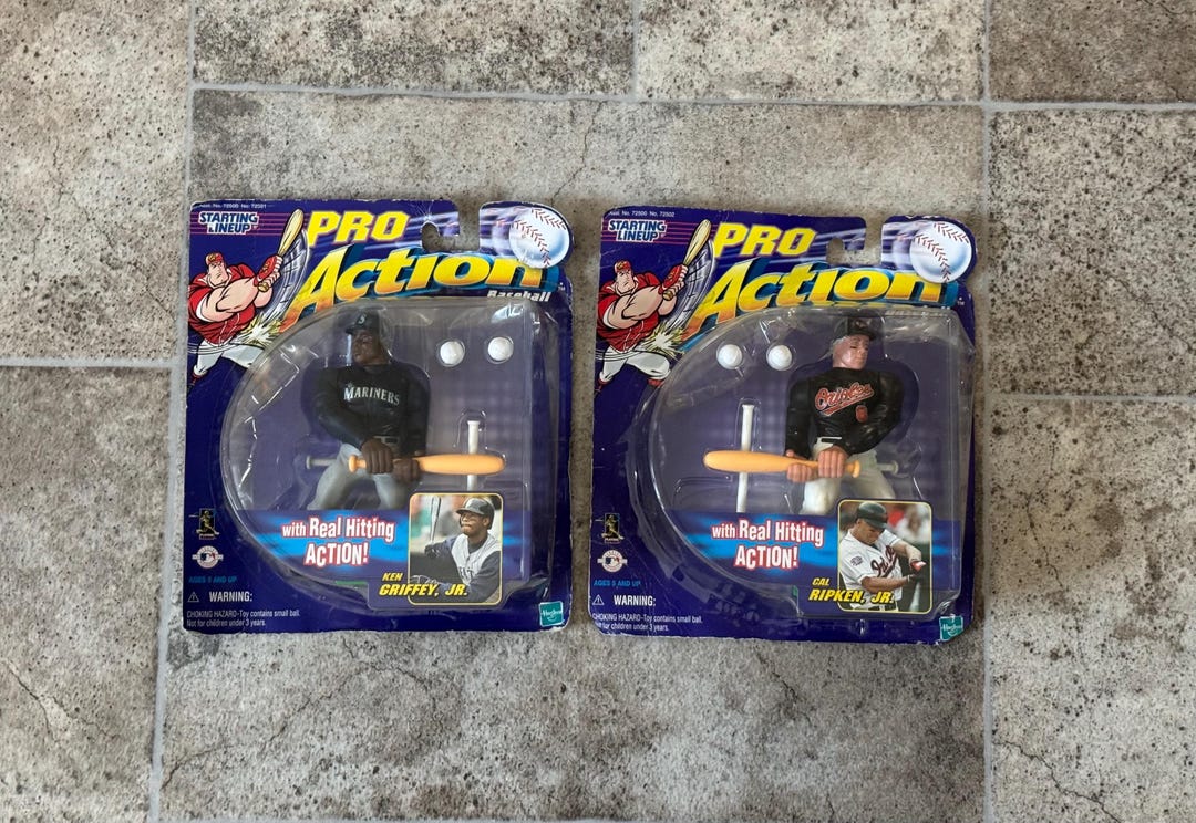 Two Vintage 1998 Starting Lineup Sports Pro Action Baseball Action ...