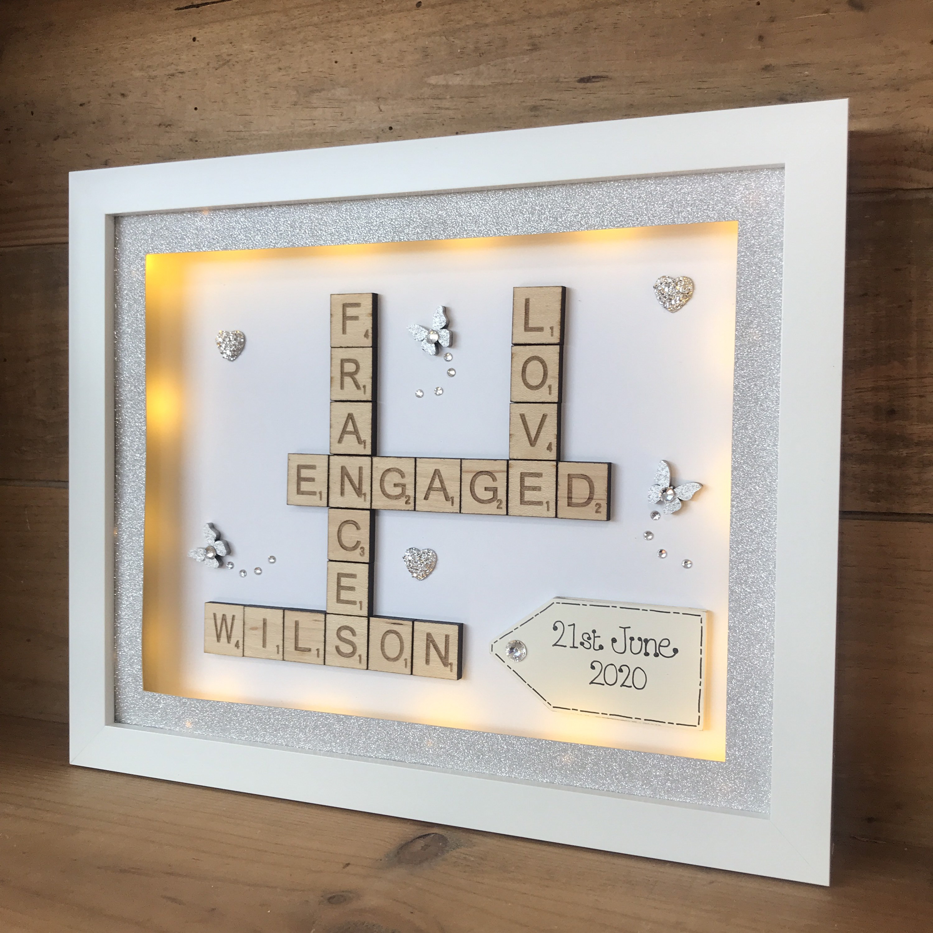 Customised Scrabble Family Name Box Frame with LED lights Schweiz