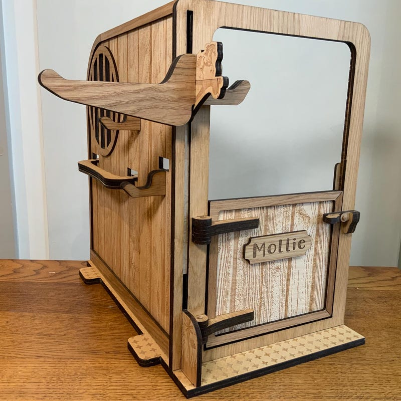 Stable for Lemieux Horse - Etsy UK