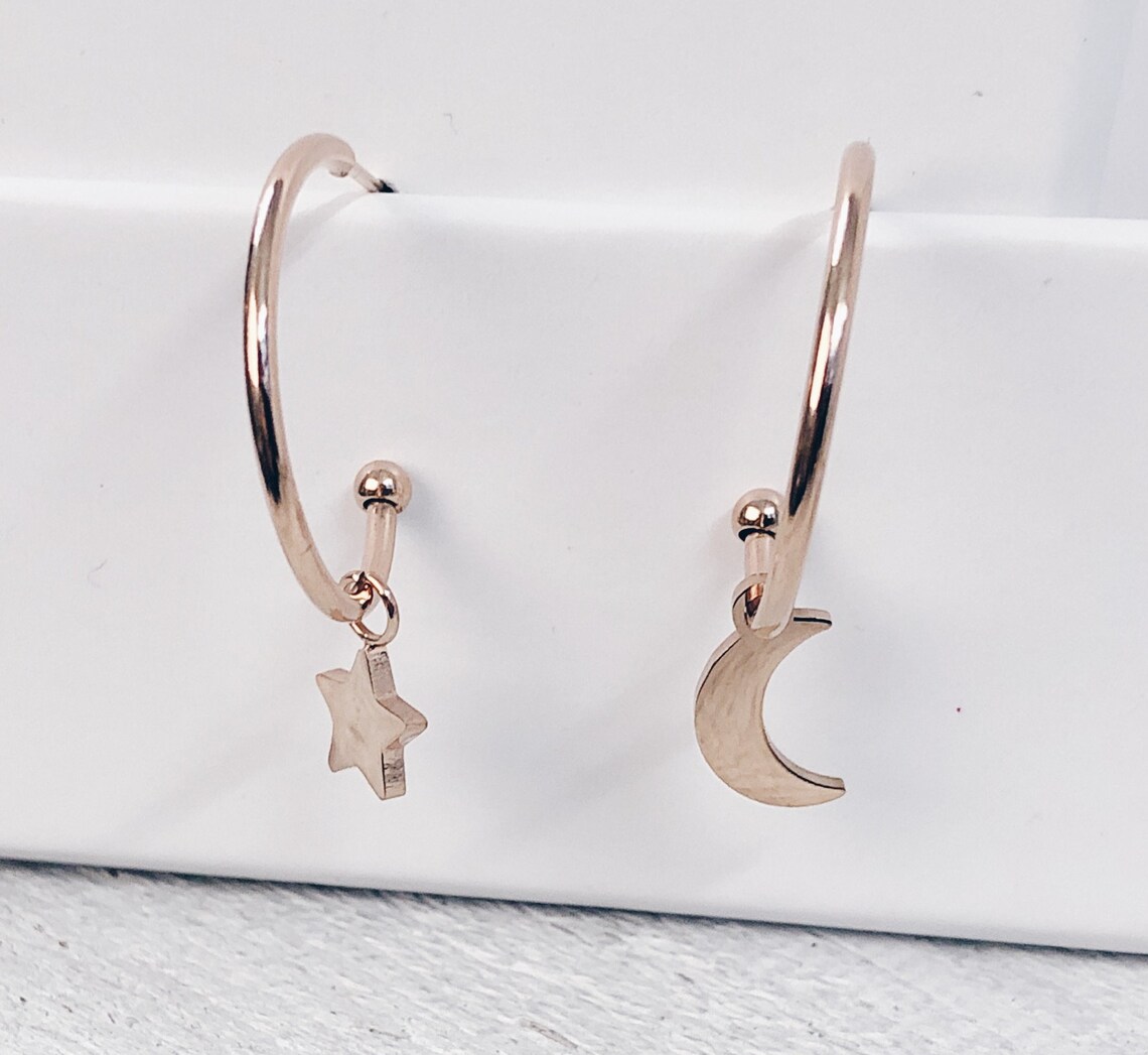 Mond und Stern Creolen mit Anhängern in Rosegold Kleine - Etsy.de