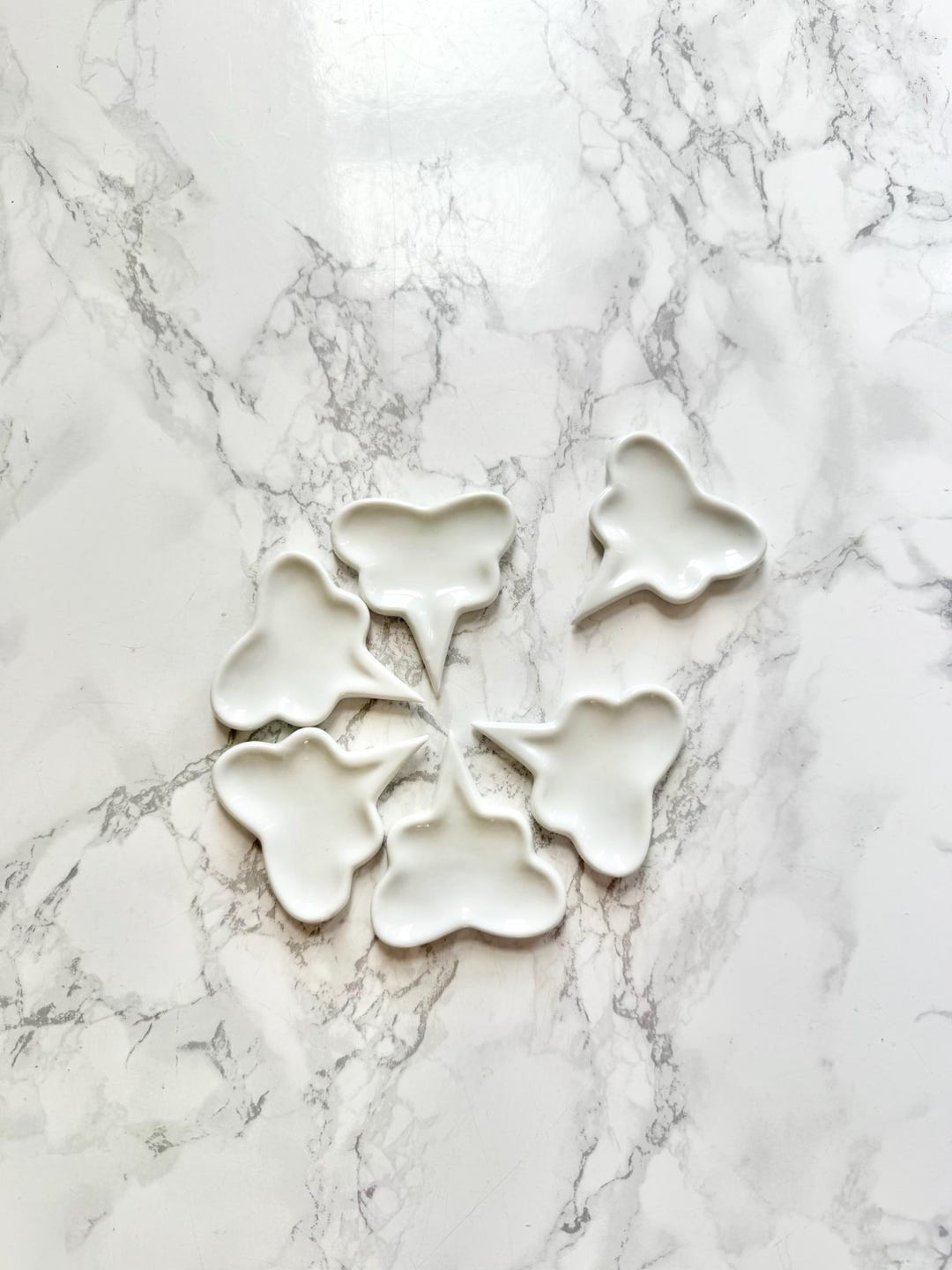 White Porcelain Labels for Cakes Baking Window Display Homemade Cakes ...
