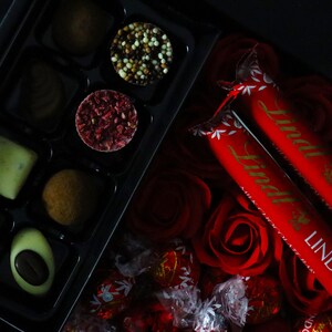 Lindt Lindor Ultimate Gift Hamper With Red Roses - Etsy