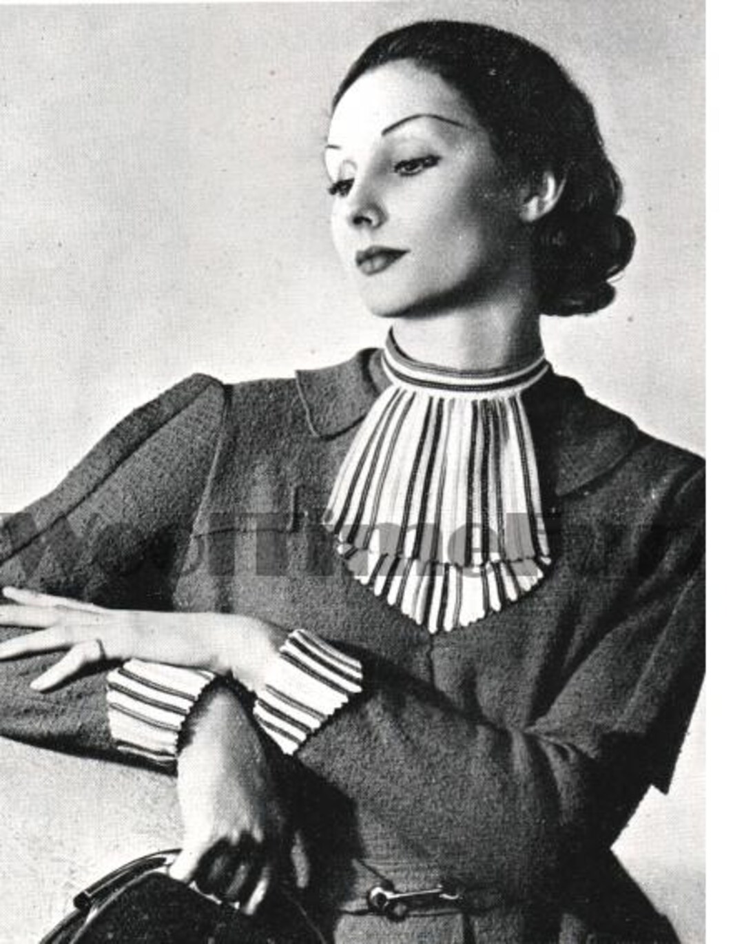 Crochet Pattern Vintage 30s Jabot Collar & Matching Cuffs Accessories ...