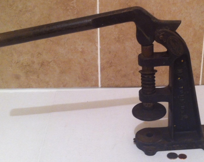Vintage Cast Iron Button Machine, Model 1920, Defiance Button Machine ...