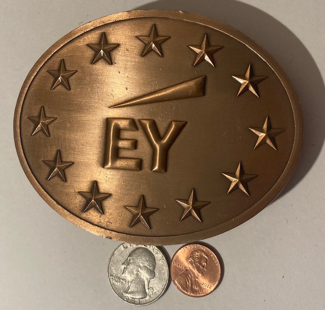 Vintage Metal Belt Buckle, Brass, Flip up Cup Holder, Magnetic, Fun ...