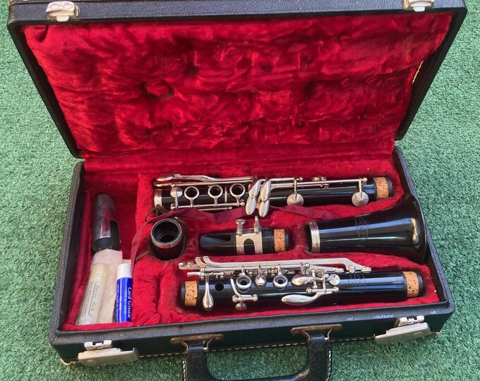 Vintage Musical Instrument, Clarinet, Vito, in Hard Case, Red Felt ...