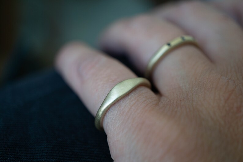 Solid Gold Pointer Finger Ring Signet Gold Ring Women - Etsy