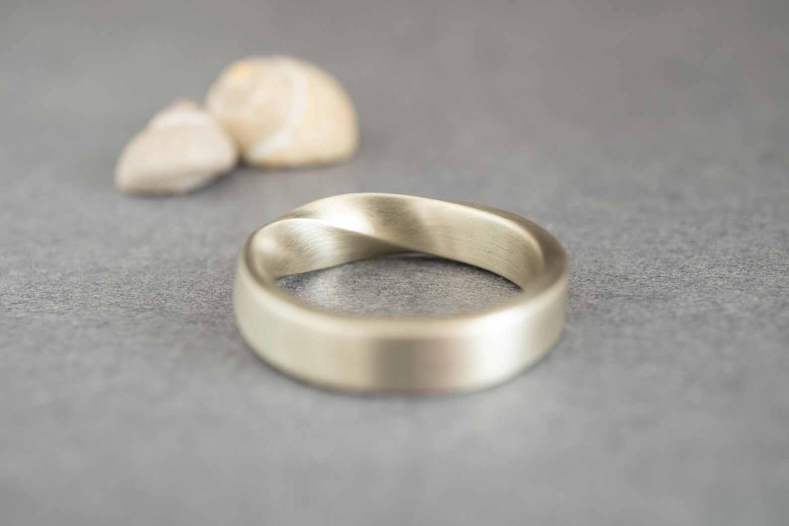 Rose Gold Mobius Wedding Band Mens Rose Gold Wedding Band | Etsy