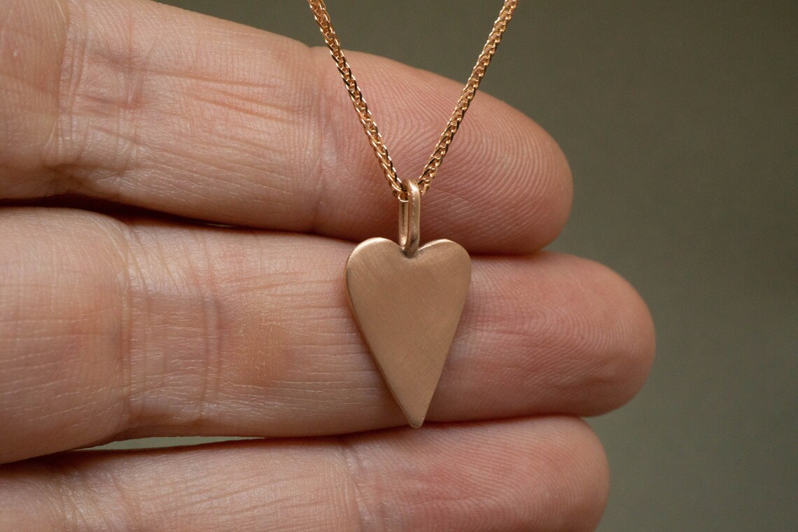 Heart of gold pendant Elongated heart necklace Solid gold | Etsy