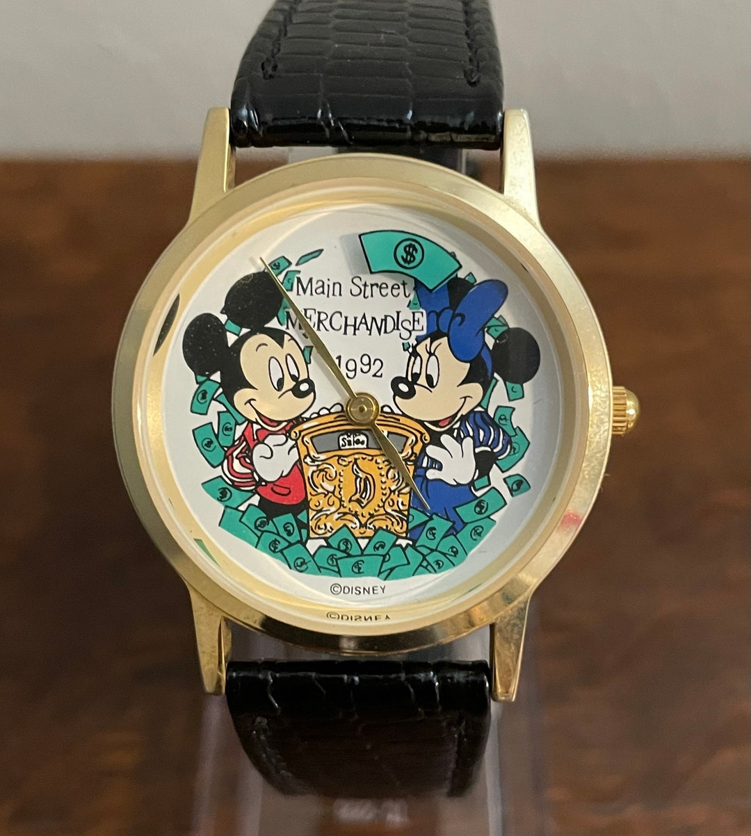 1992 Disney Main Street Merchandise Watch- Vintage Mickey and Minnie ...