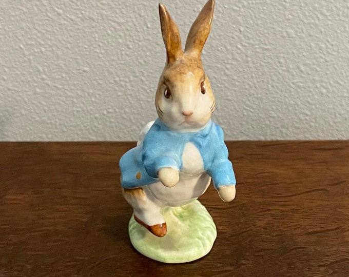 Peter Rabbit BP2A Gold Oval Beatrix Potter Figurine F. - Etsy