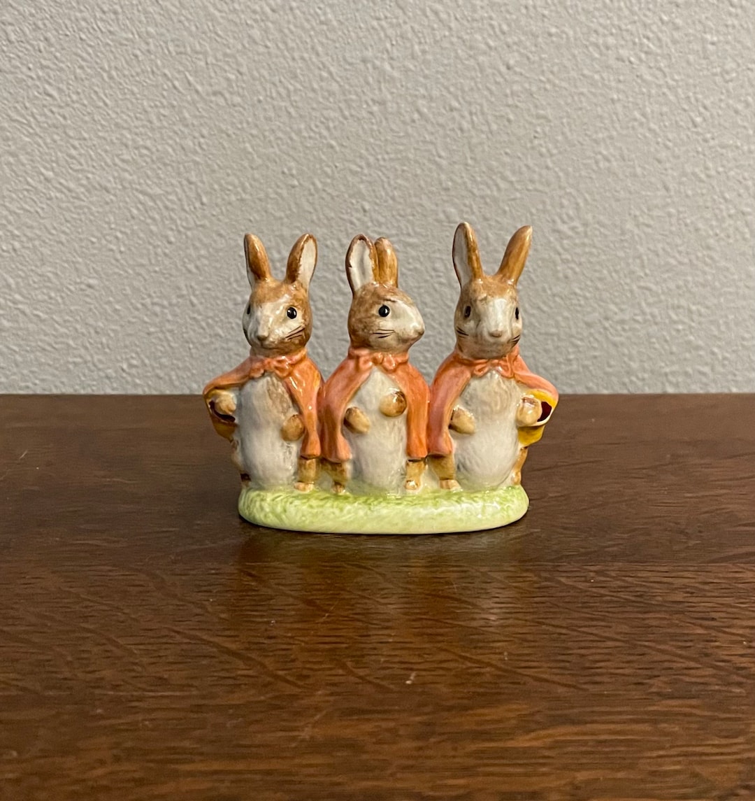 Flopsy, Mopsy and Cottontail- BP2A- Gold Oval Beatrix Potter- F. Warne ...